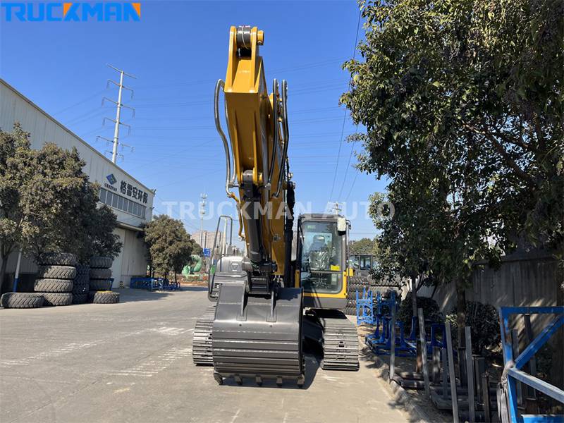 XCMG XE215C Crawler Excavator To Mexico