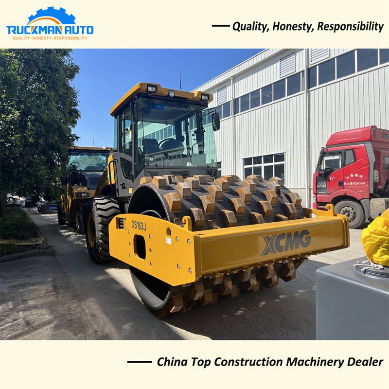XCMG XS163J Pad Foot Single Drum Vibratory Compactor